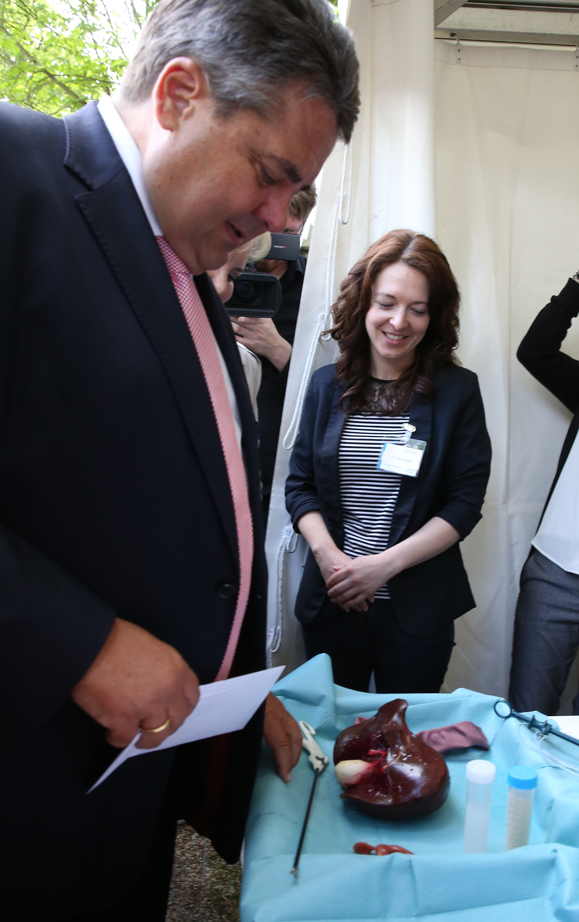 Gabriel und die Leber – politikfoto.de